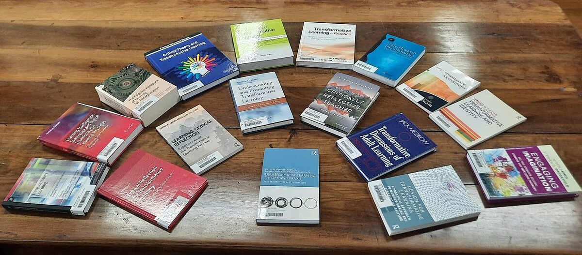 CEAT lança acervo de livros sobre Aprendizagem Transformadora ...