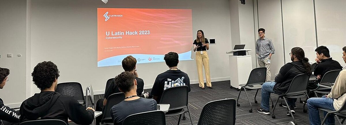 Mackenzistas visitam escritório da SAP em preparação para o ...